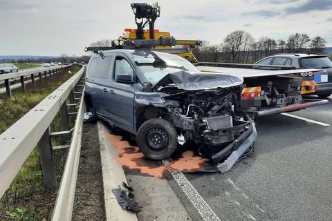 Zwei Leichtverletzte nach Unfall auf A45 bei Wetzlar